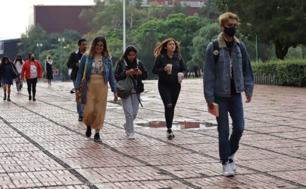 Así fue el regreso a clases en la UNAM de miles de alumnos | Generación ...