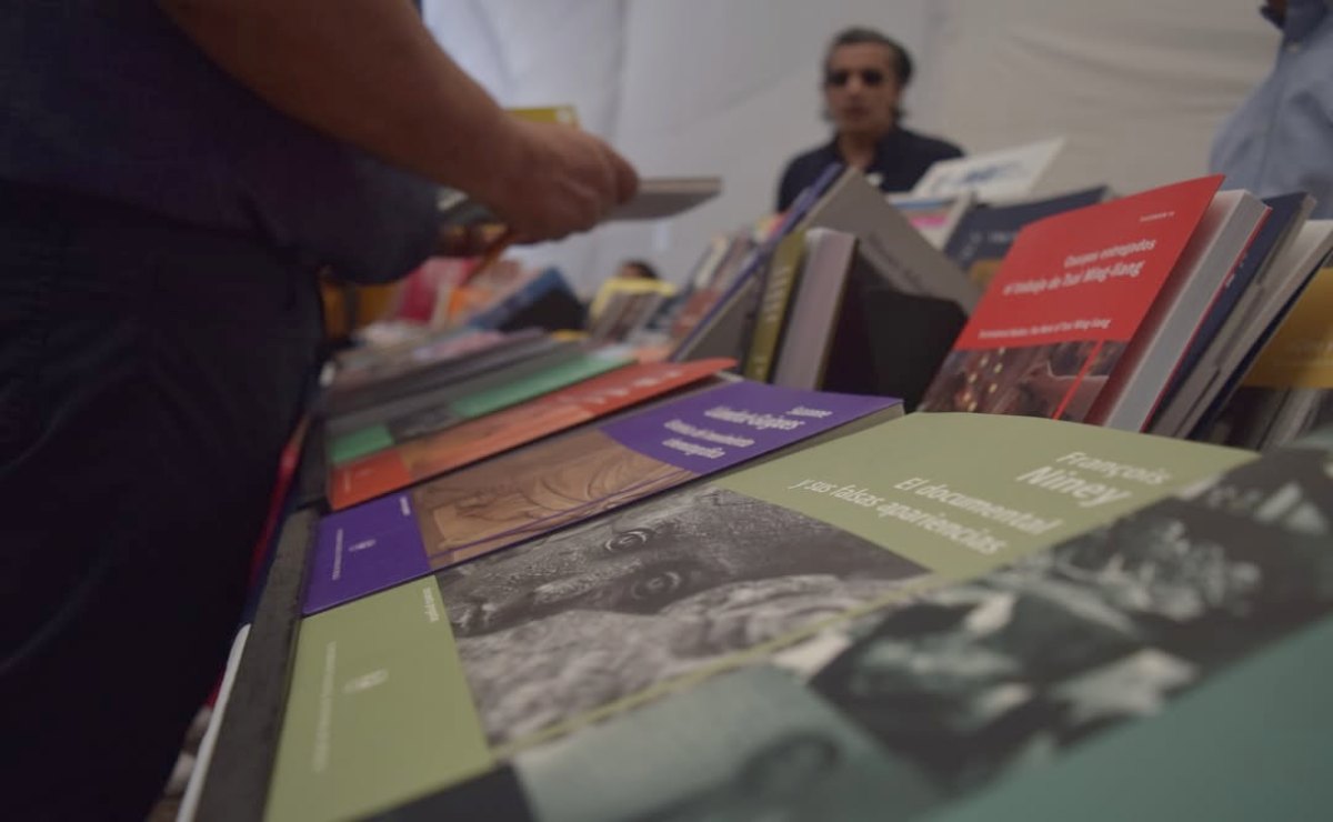 Habrá remate de libros en la UNAM; fecha y horarios | Generación ...